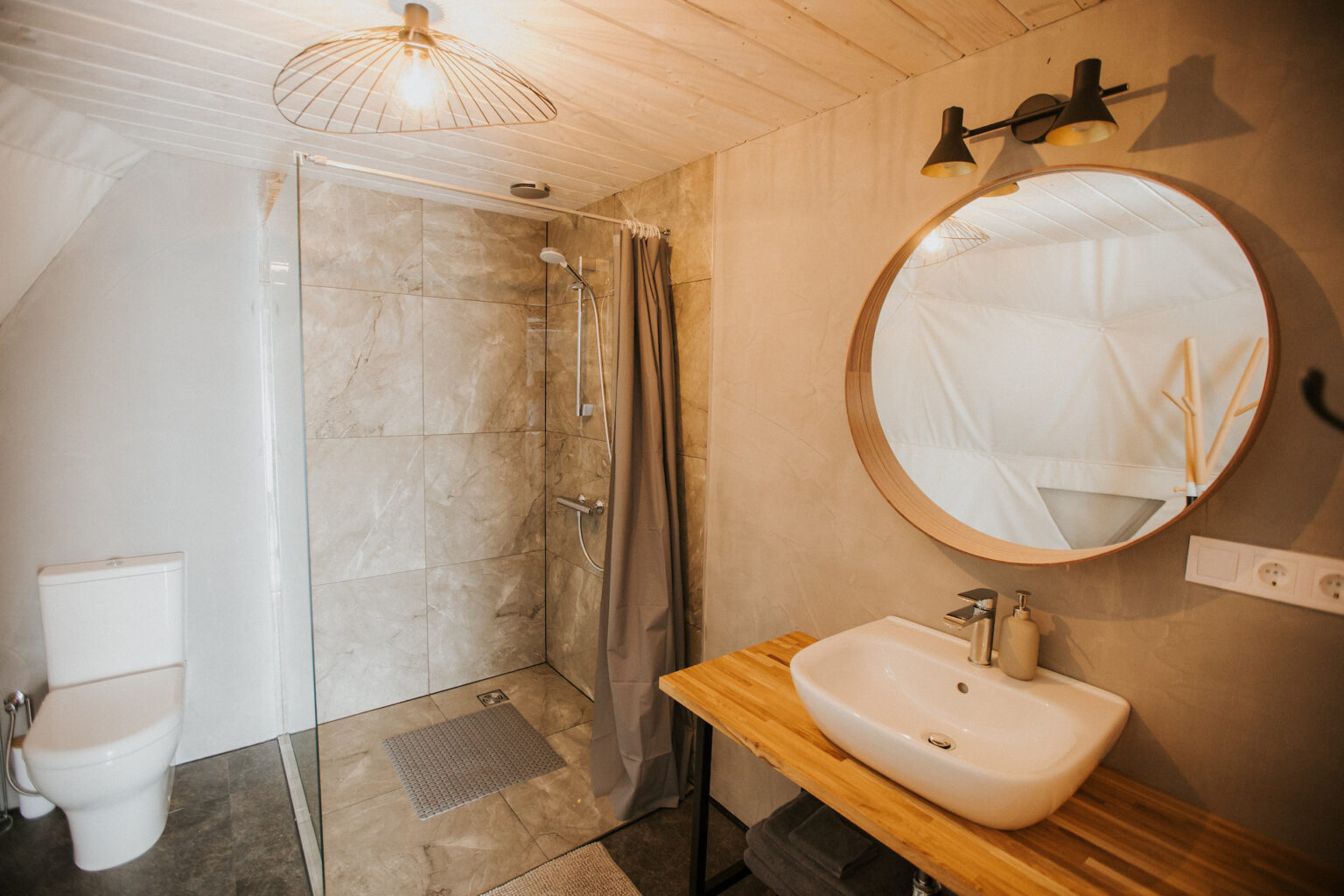 Glamping Priedes: Naktsmītnes